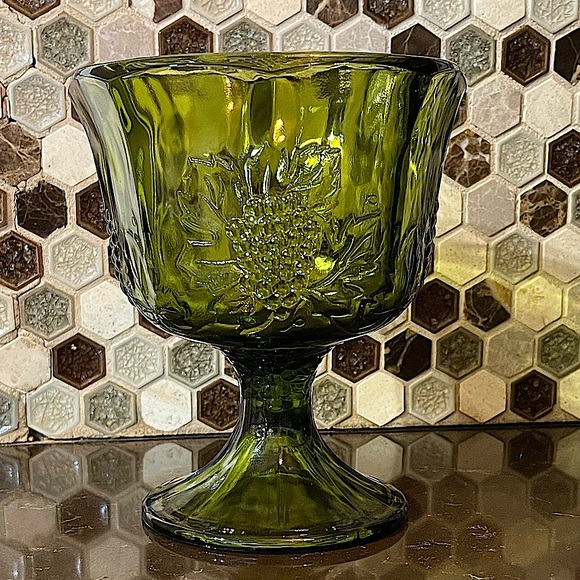 Indiana Glass | Accents | Vintage Indiana Glass Co Green Glass Compote ...